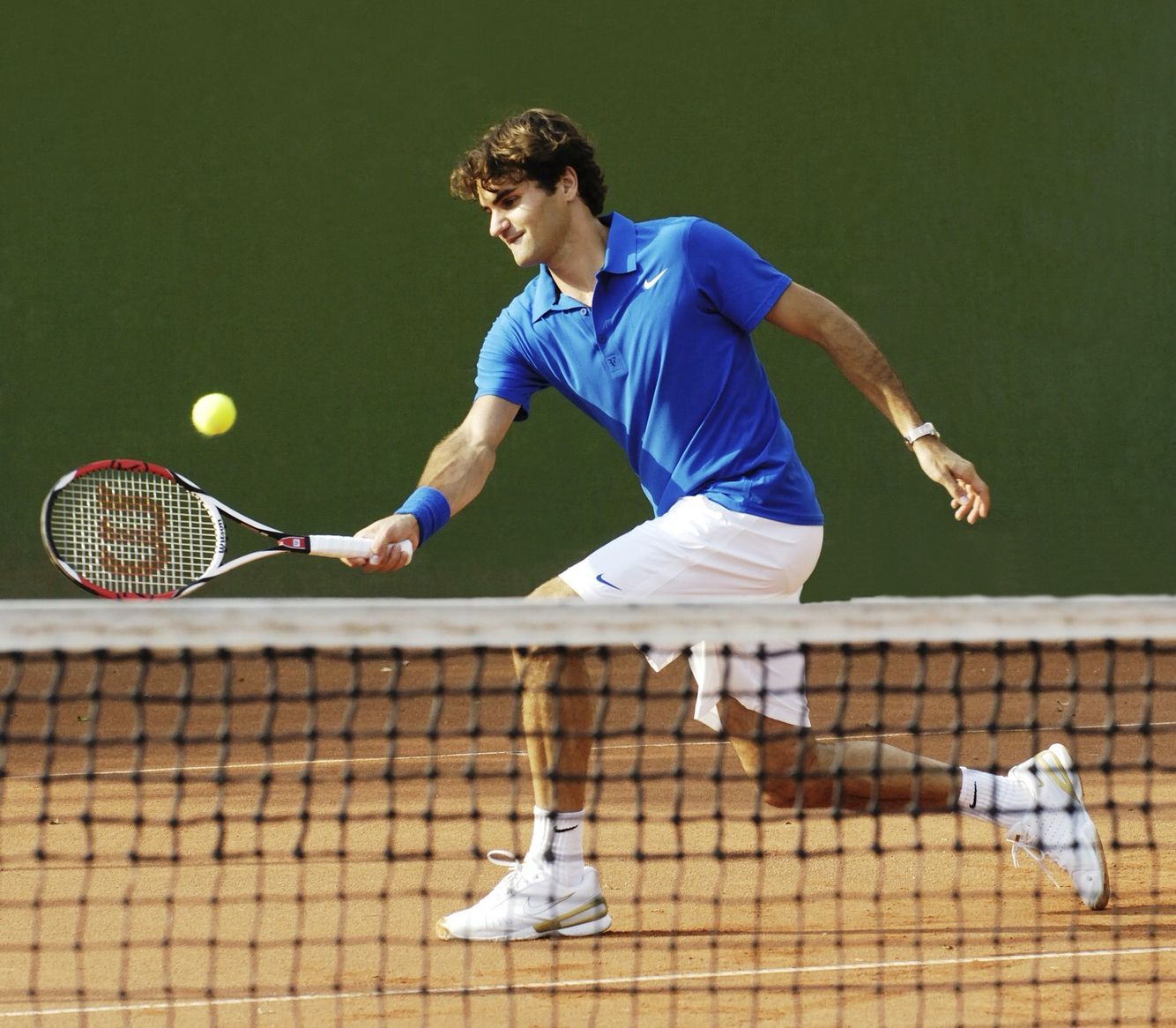 How to Play Tennis Alone: A Complete Guide - The Tennis Hunters