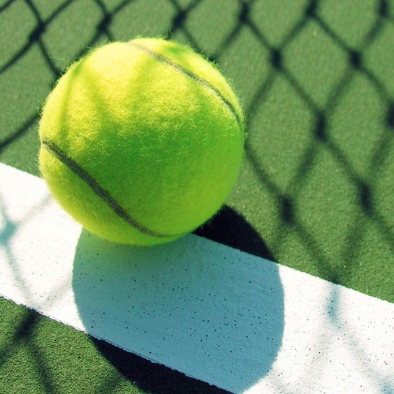 How to Choose Tennis Balls: A Comprehensive Guide - The Tennis Hunters